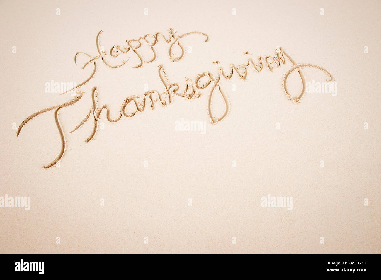 Happy Thanksgiving message handwritten in simple cursive script on ...