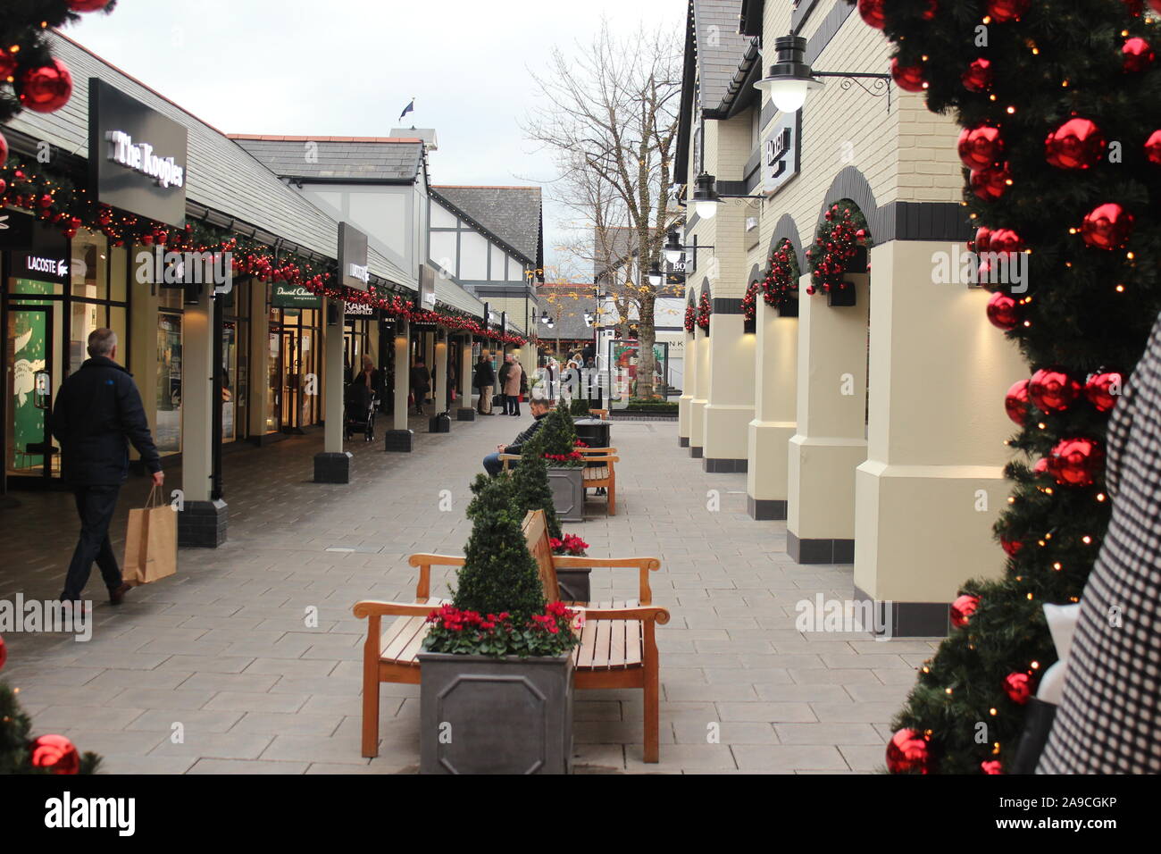 Cheshire oaks christmas hi-res stock photography and images - Alamy
