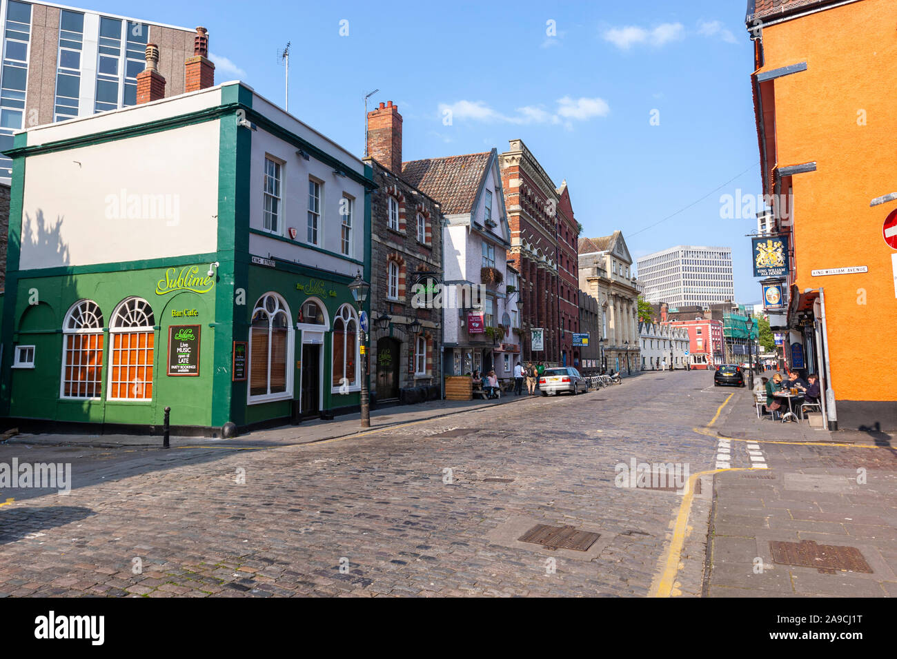 Small bar in king st hi-res stock photography and images - Alamy