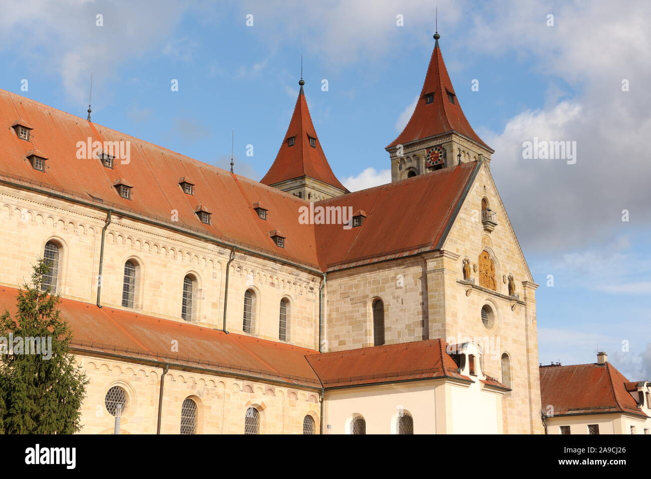 Historische Gebäude in der Altstadt von Ellwangen in Baden-Württemberg ...