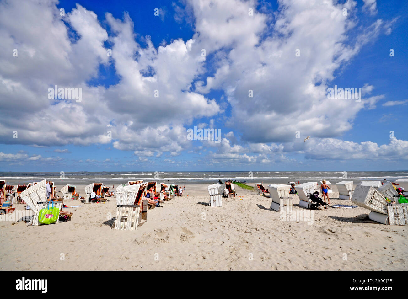 Insel Wangerooge - STrand - Cumulus Wolken Stock Photo - Alamy