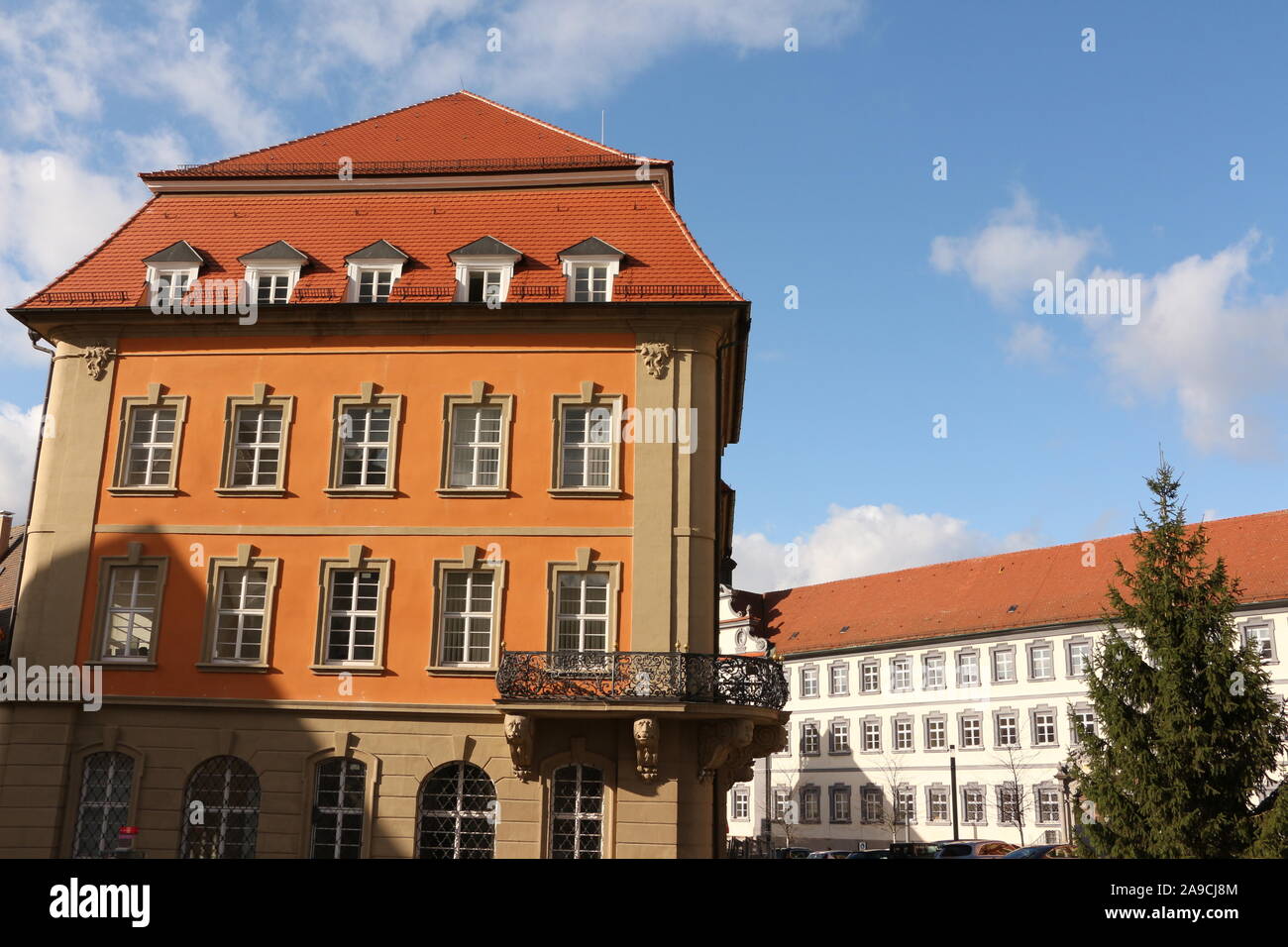 Historische Gebäude in der Altstadt von Ellwangen in Baden-Württemberg ...