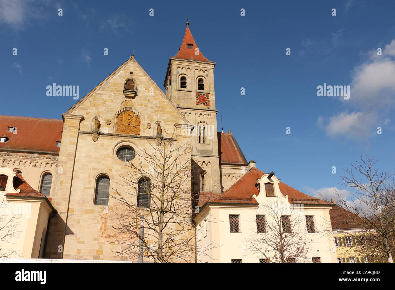 Historische Gebäude in der Altstadt von Ellwangen in Baden-Württemberg ...
