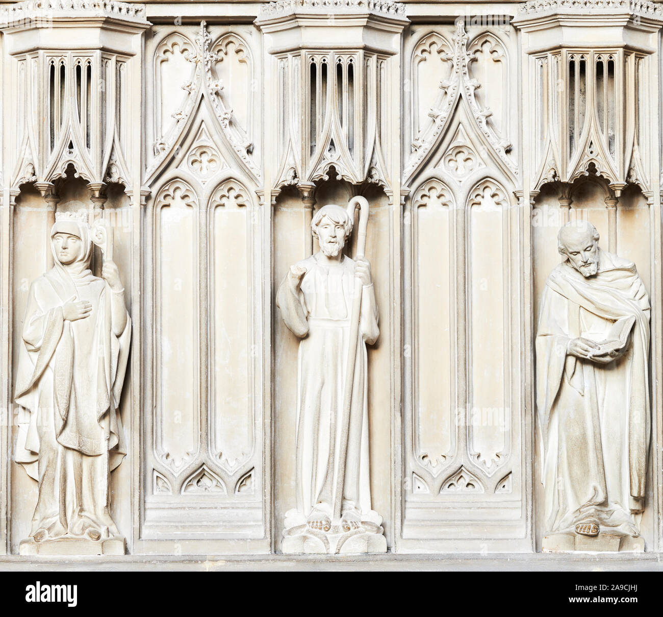 Stone statues on the tomb of Bishop Fox (died 1528) at the english ...
