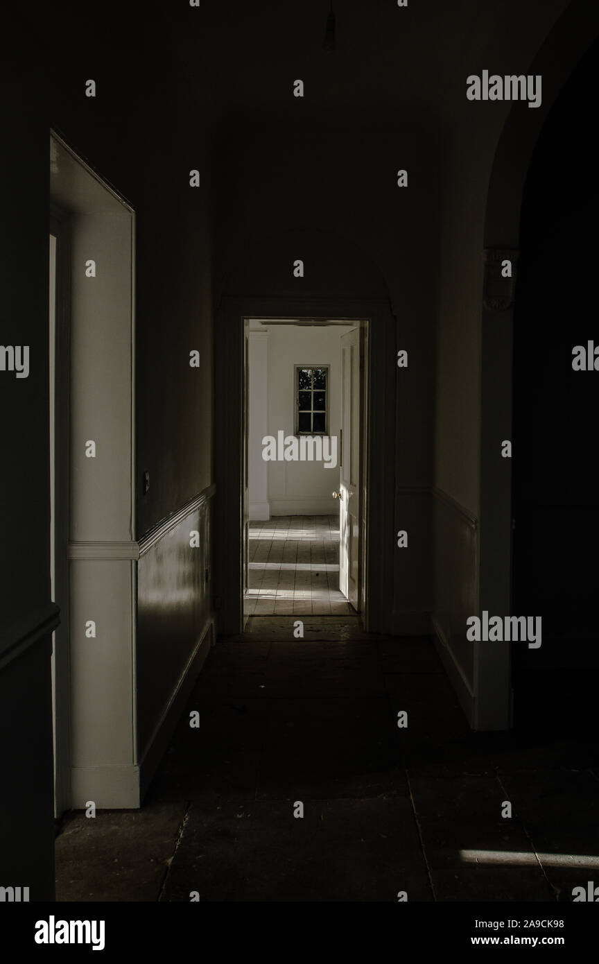 House light in darkness distance hi-res stock photography and images ...