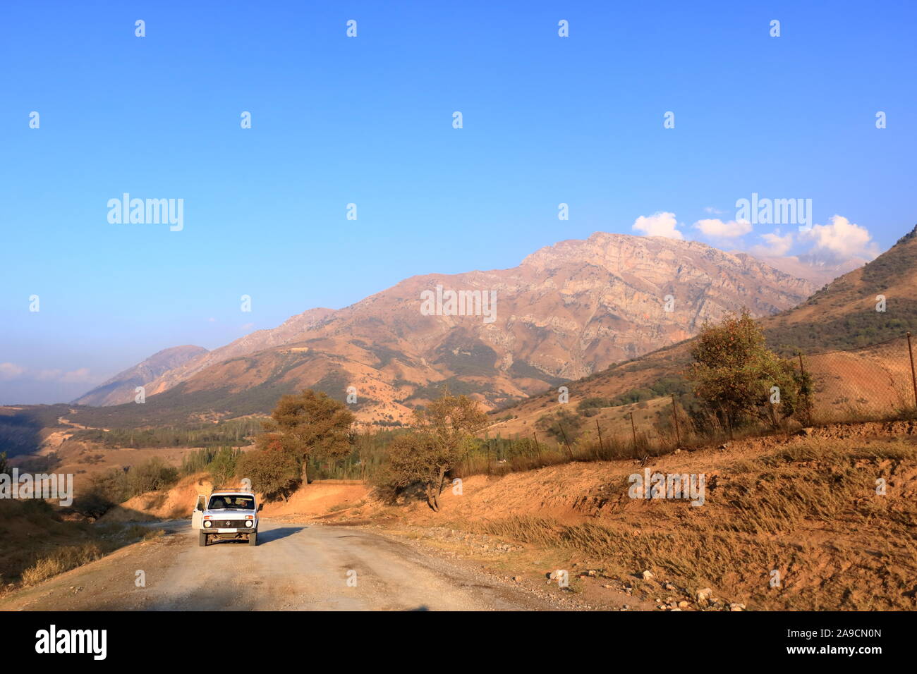 Autumn in the Tien Shan mountains. Pskem and the Maidantal ridge ...