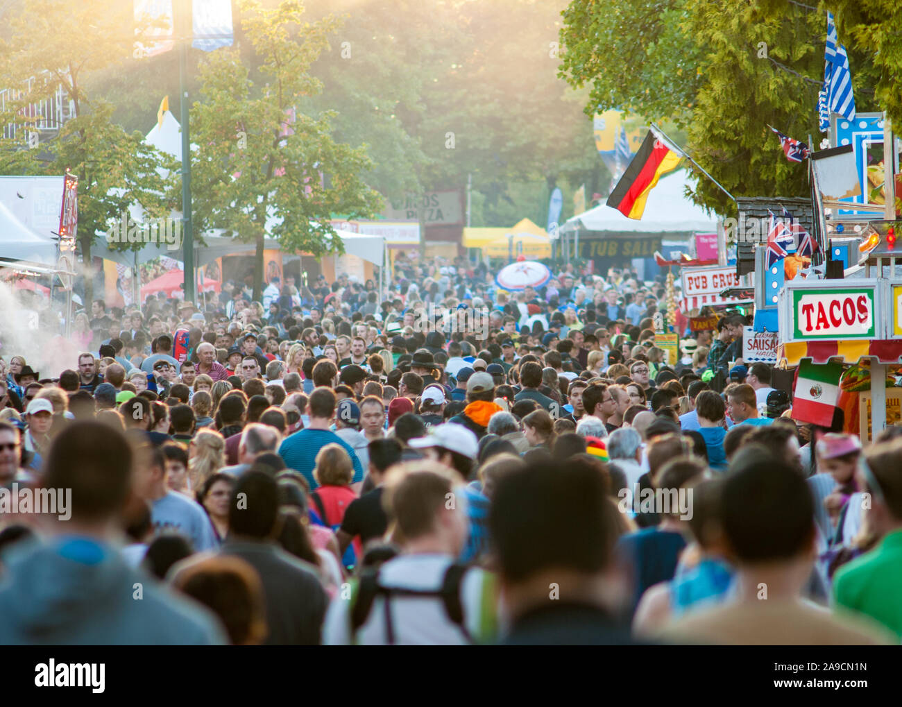 Fairground stalls hi-res stock photography and images - Alamy