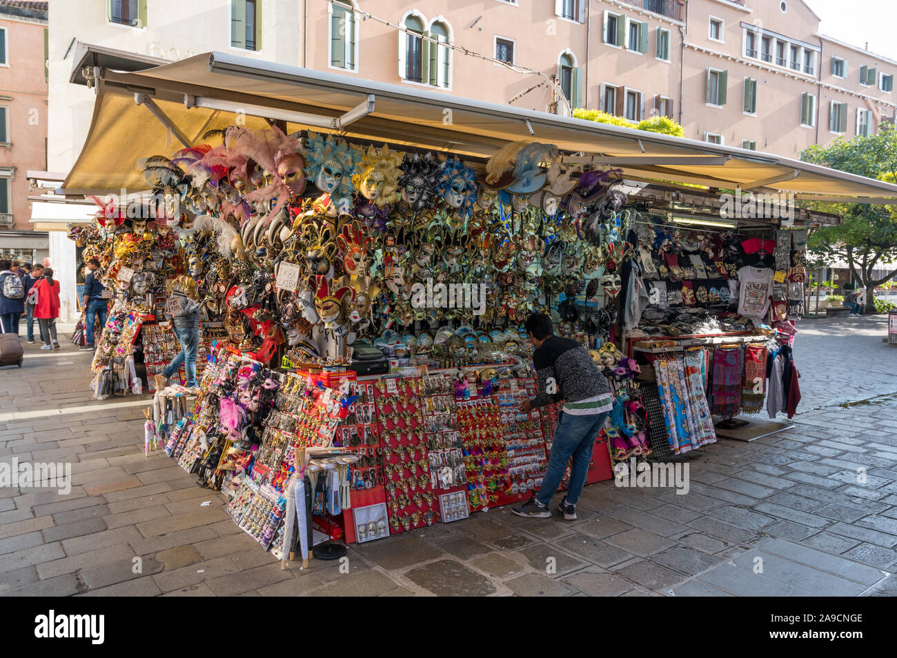 Souvenir stall in Venice, Italy Stock Photo - Alamy