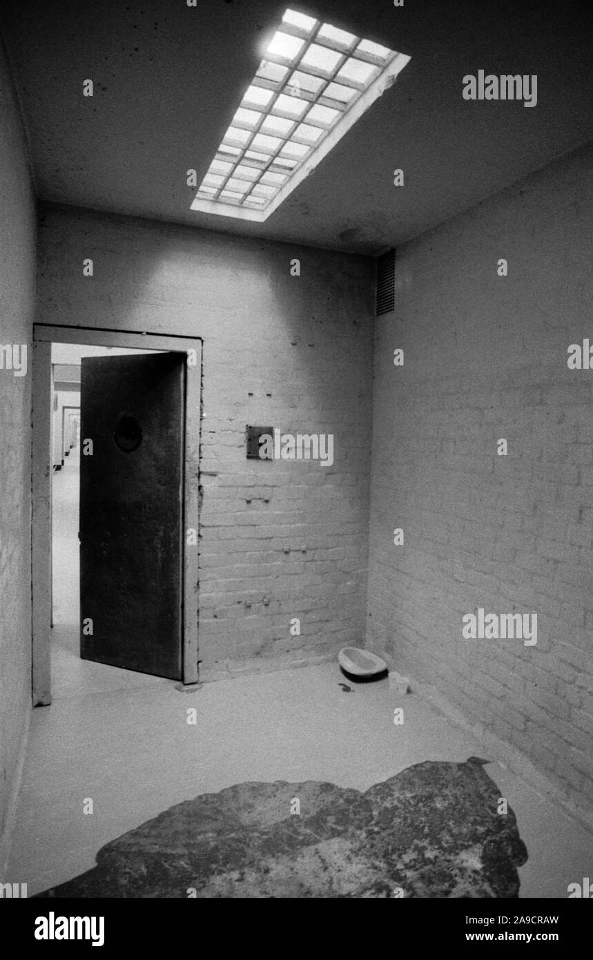 Prison cell UK 1980s. Punishment block solitary confinement, flooring ...