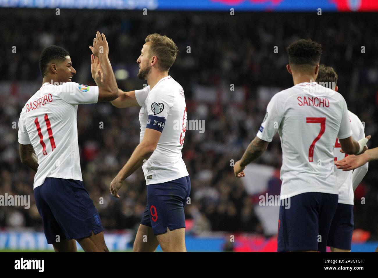 Harry kane 2019 celebrate hi-res stock photography and images - Alamy