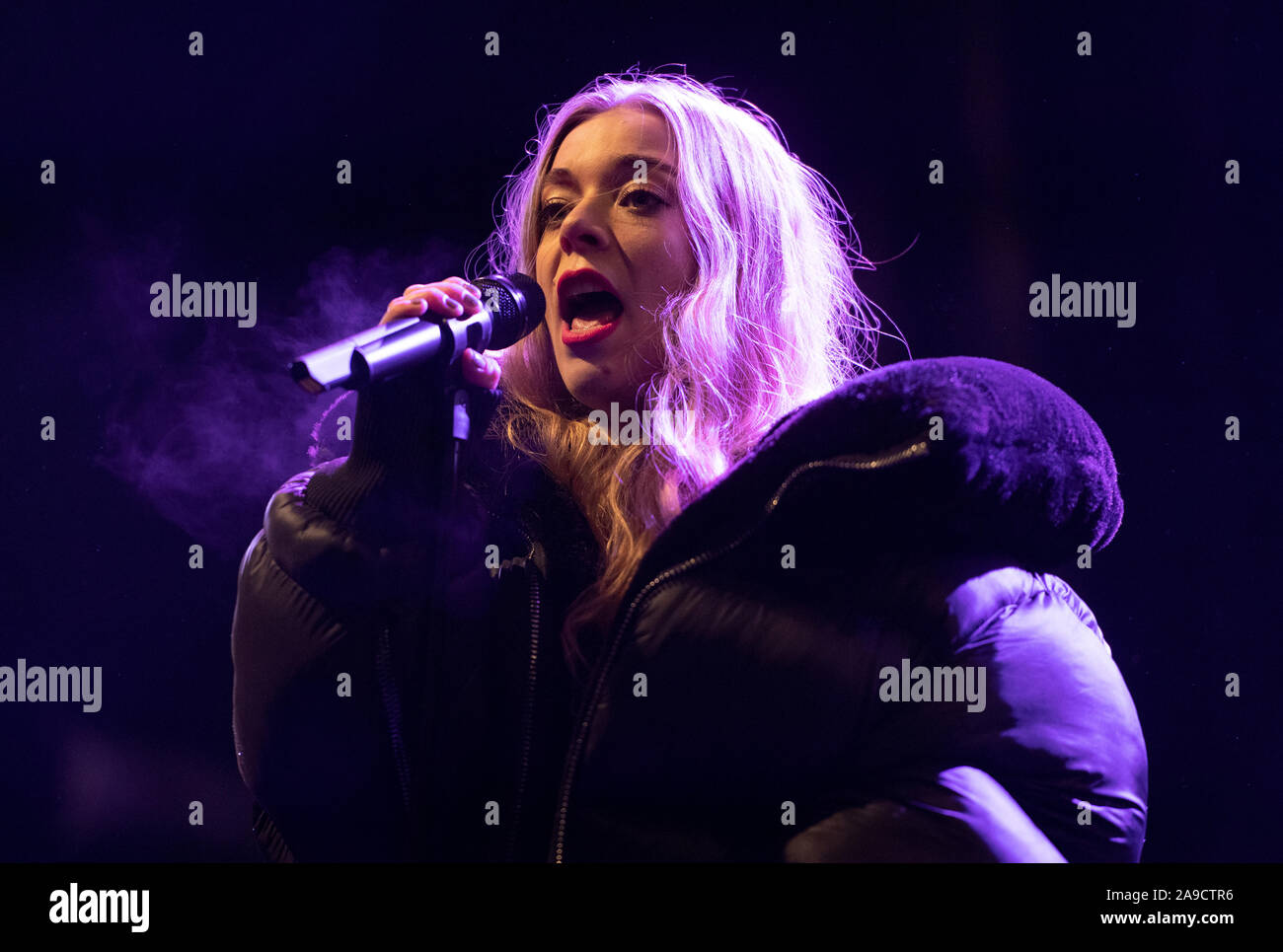 Becky hill hi-res stock photography and images - Alamy