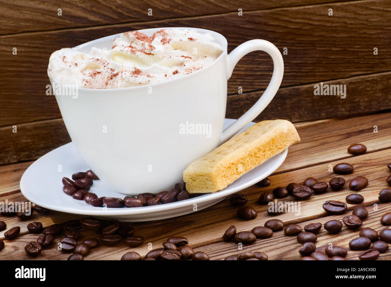 Scottish shortbread eating hi-res stock photography and images - Alamy