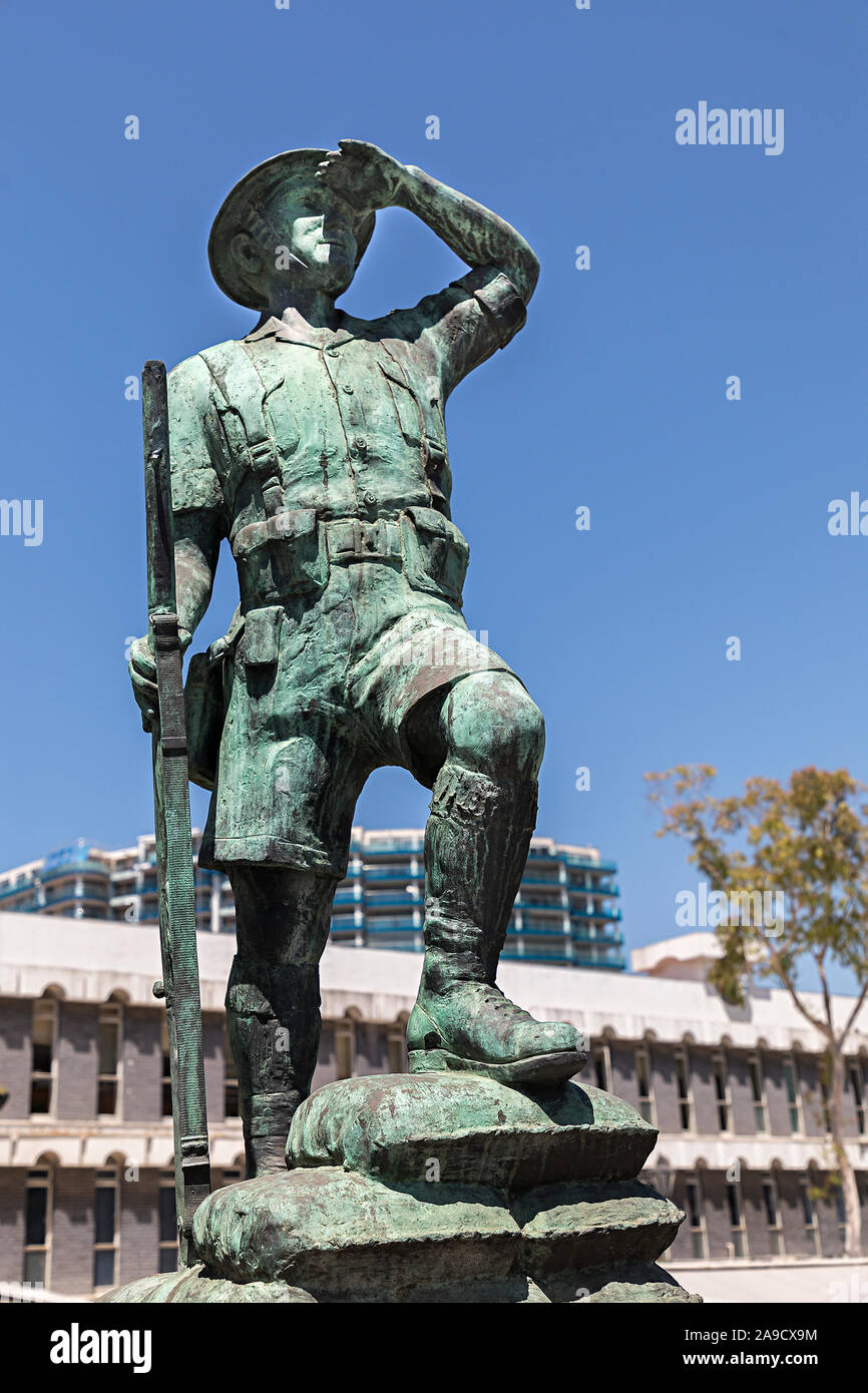Soldier statue second war hi-res stock photography and images - Alamy