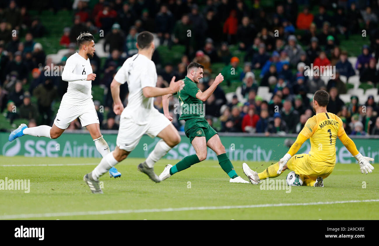 Troy parrott ireland debut hi-res stock photography and images - Alamy