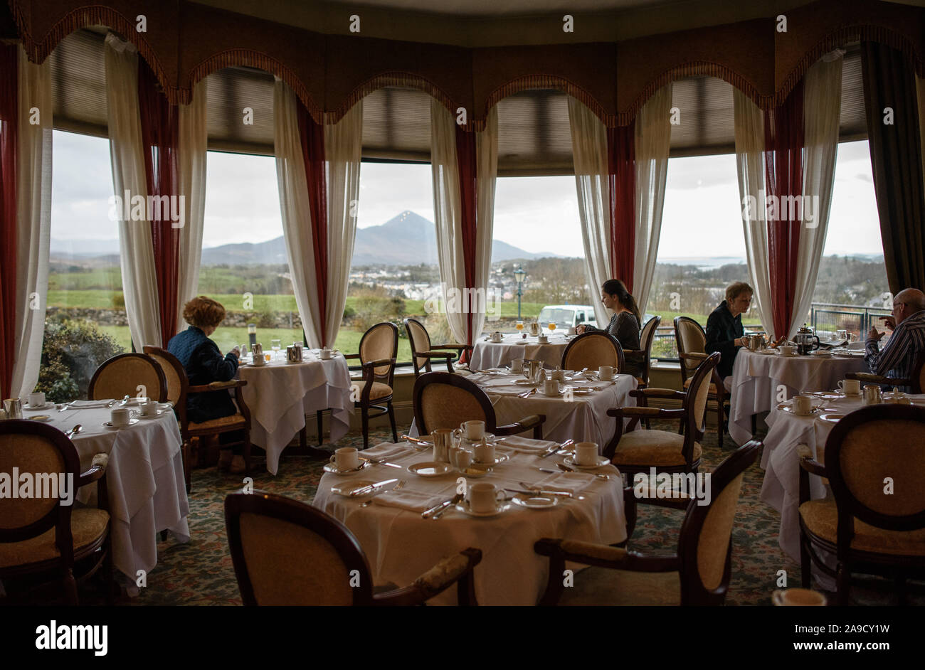 Restaurant of a hotel in Ireland Stock Photo - Alamy