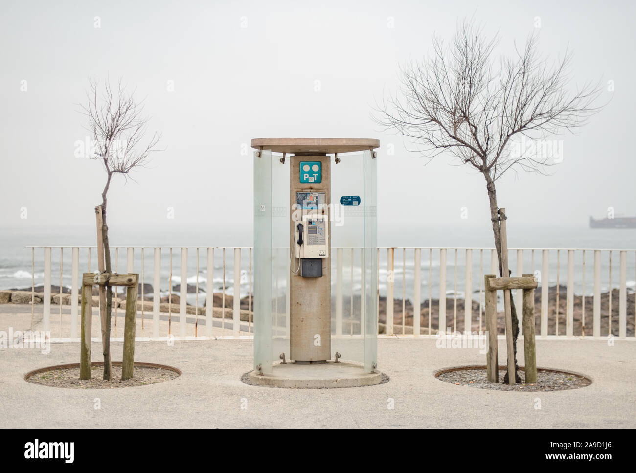 Phone booth on beach hi-res stock photography and images - Alamy