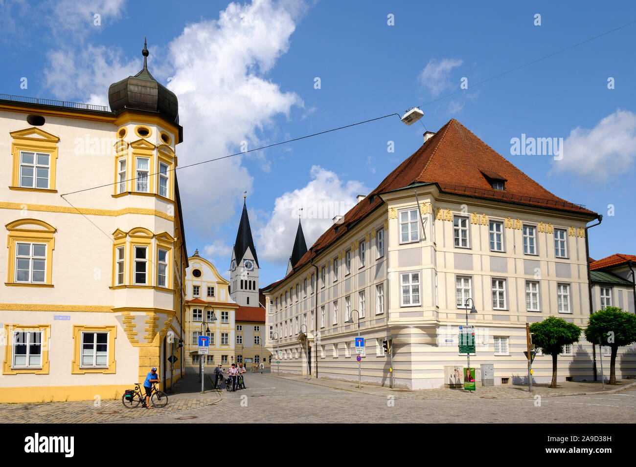 Bishop's residence and cathedral, Old Town Eichstatt, Altmuehl valley ...