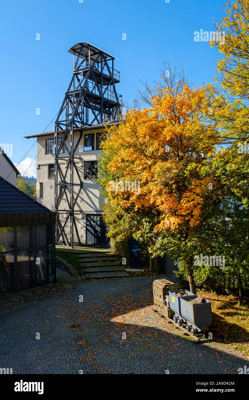 Graphite mines hi-res stock photography and images - Alamy