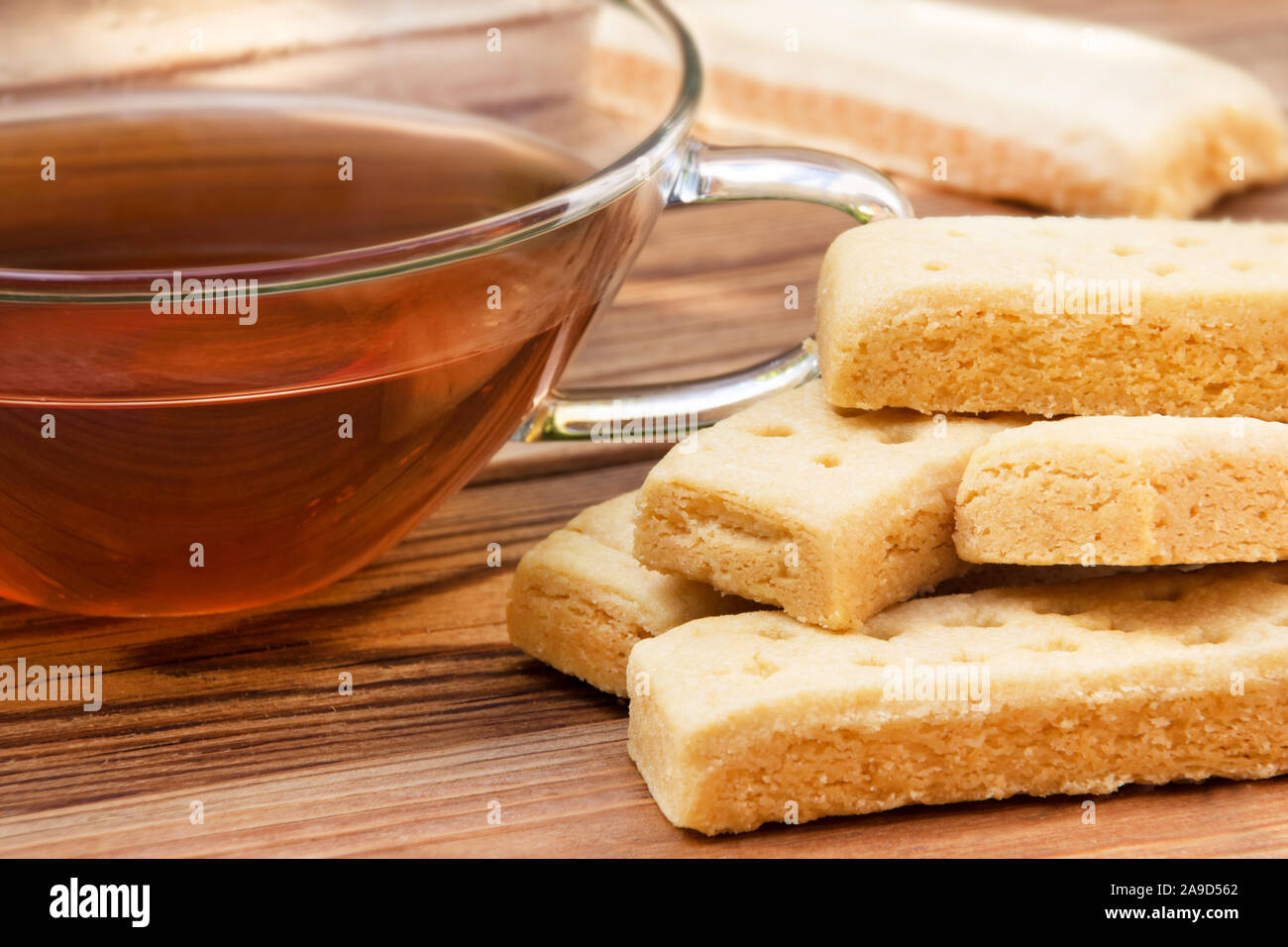 Scottish shortbread eating hi-res stock photography and images - Alamy