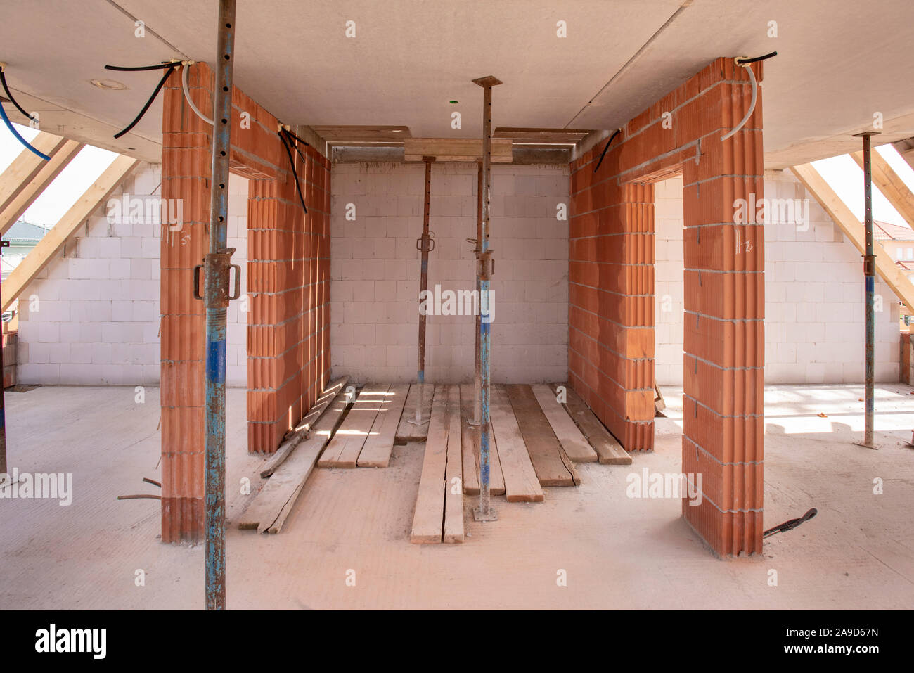 New building, structurally complete house Stock Photo - Alamy