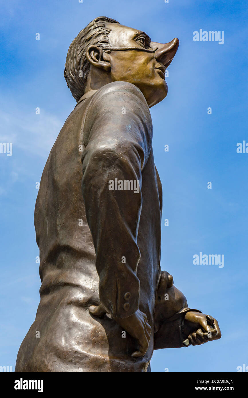 The English Pug and the French Poodle, sculpture on Place d'Armes ...