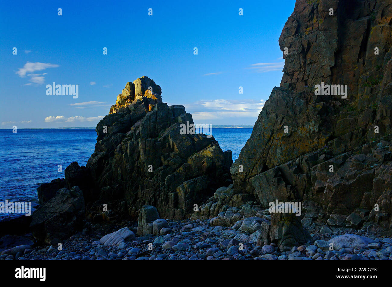 Sweden, Scania, Kullen Peninsula, Höganes, rocky coast of Skälderviken ...