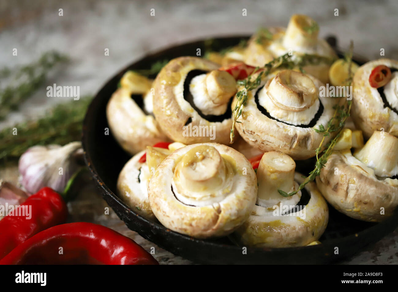 Diet and fungi cooking hi-res stock photography and images - Alamy