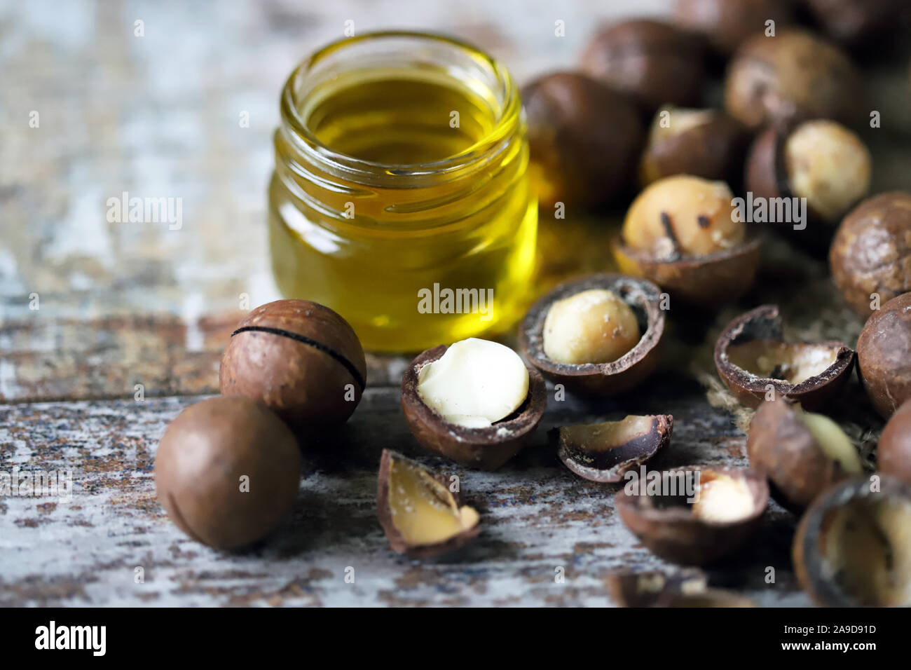 Macadamia seeds hi-res stock photography and images - Alamy