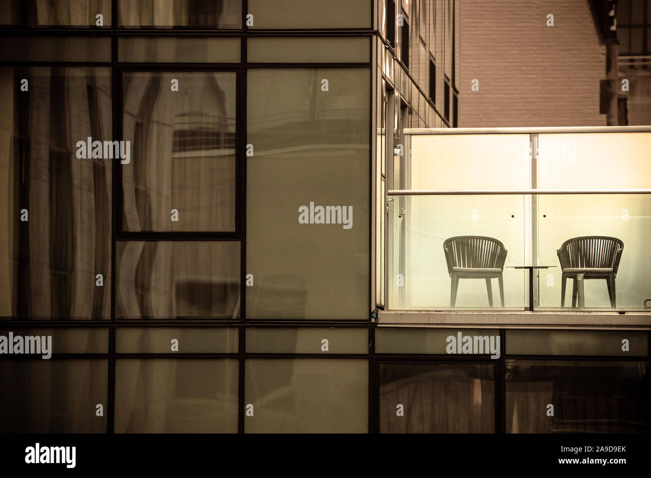 Chairs and buildings hi-res stock photography and images - Alamy