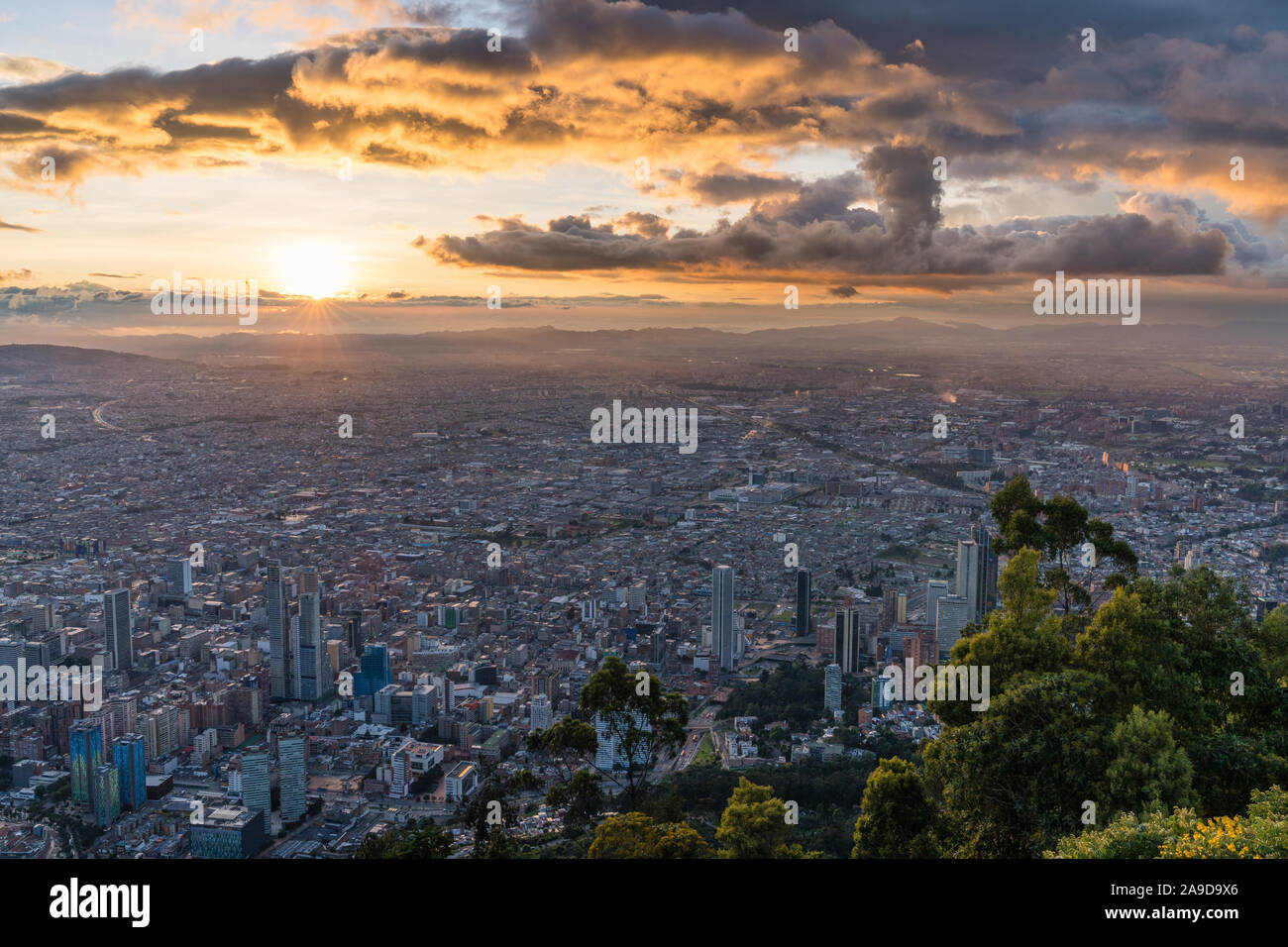 Cable car to monserrate hi-res stock photography and images - Alamy