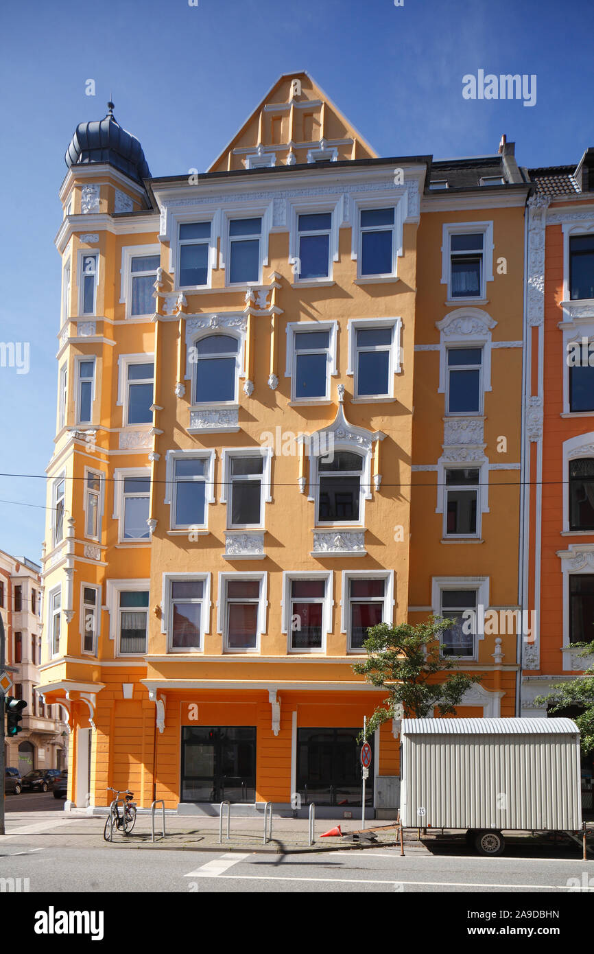 Multi storey old residential building hi-res stock photography and ...