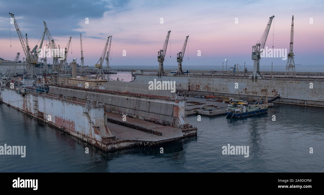 Palermo Docks High Resolution Stock Photography and Images - Alamy