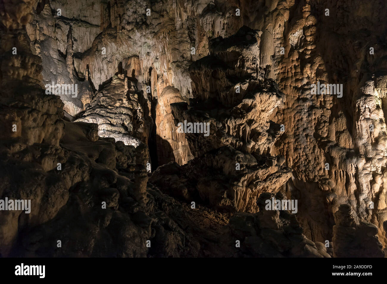 Limestone cave system hi-res stock photography and images - Alamy