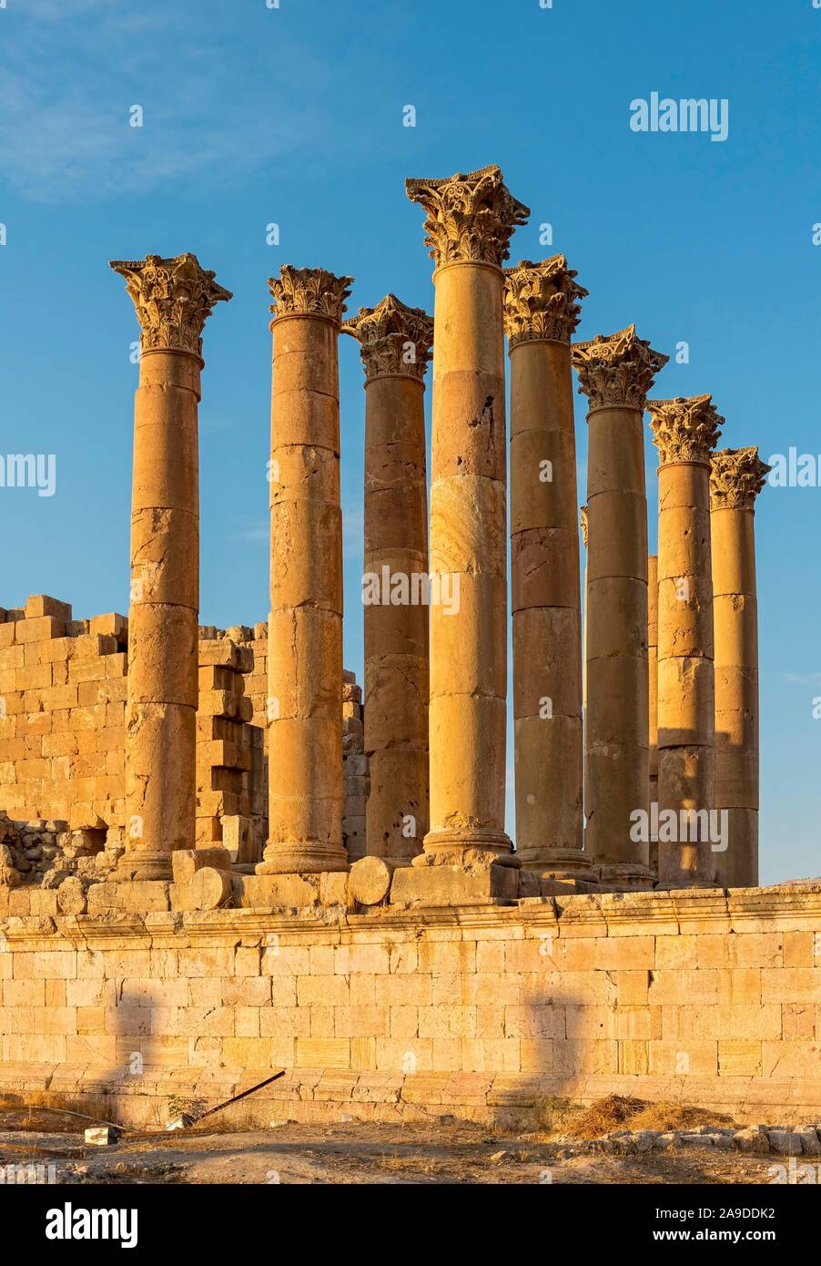 Temple of Artemis, Jerash, Jordan Stock Photo - Alamy
