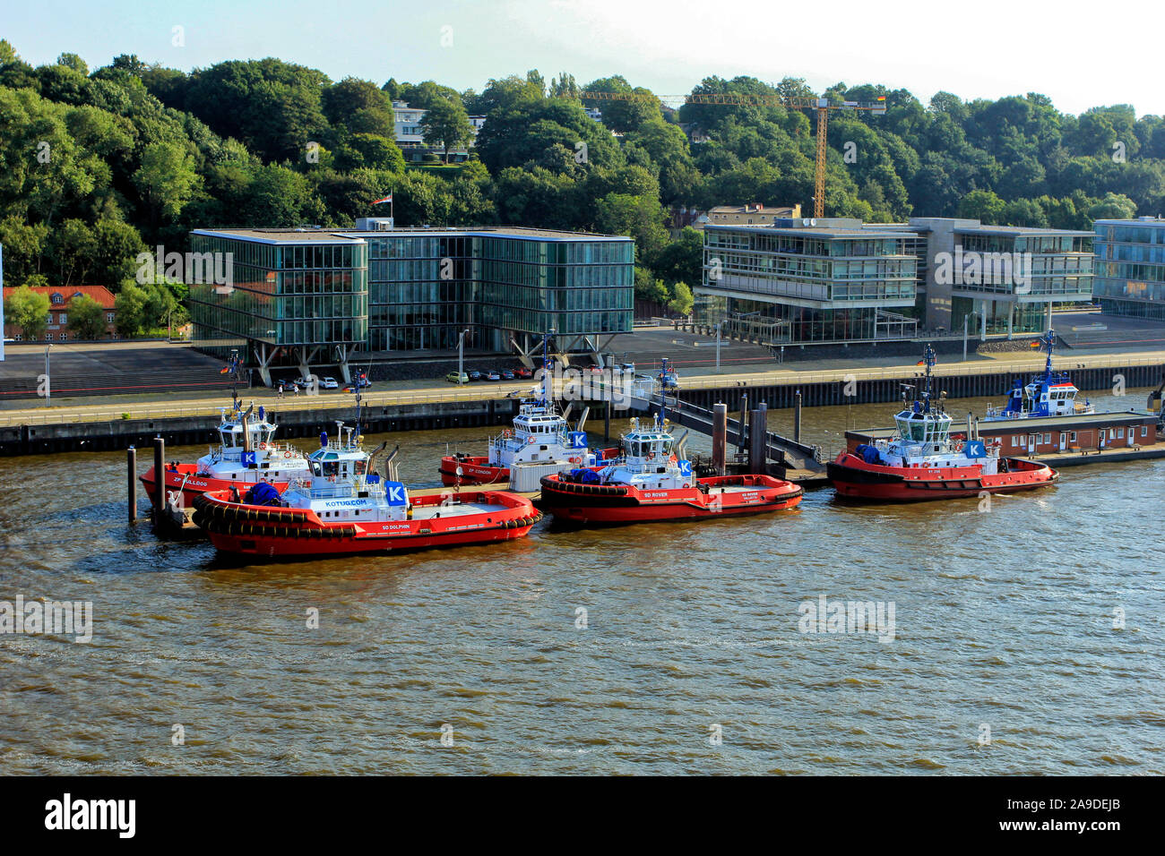 Tugboat bridge hi-res stock photography and images - Alamy