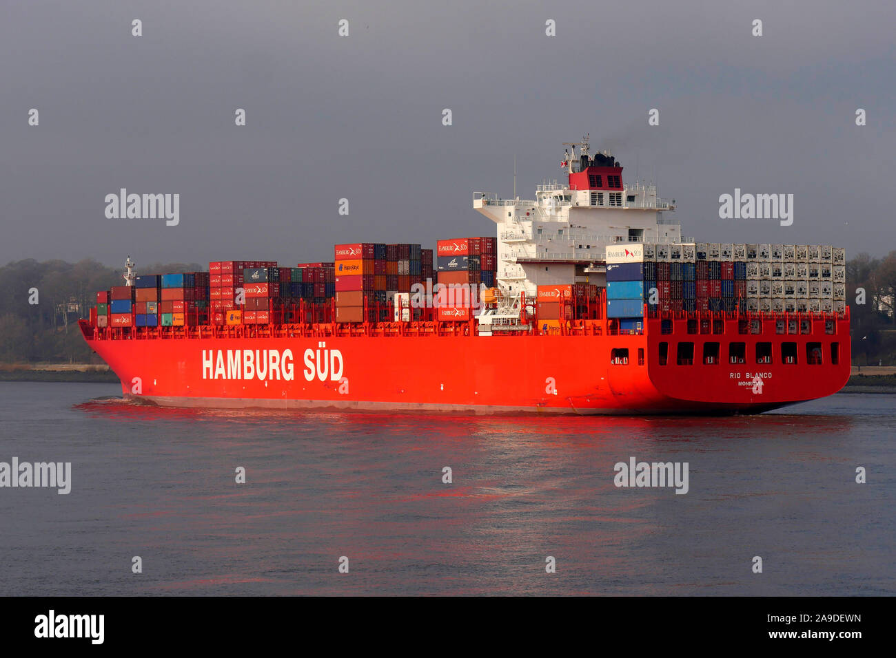 Container ship on the Elbe near Finkenwerder, Hamburg, Germany Stock ...