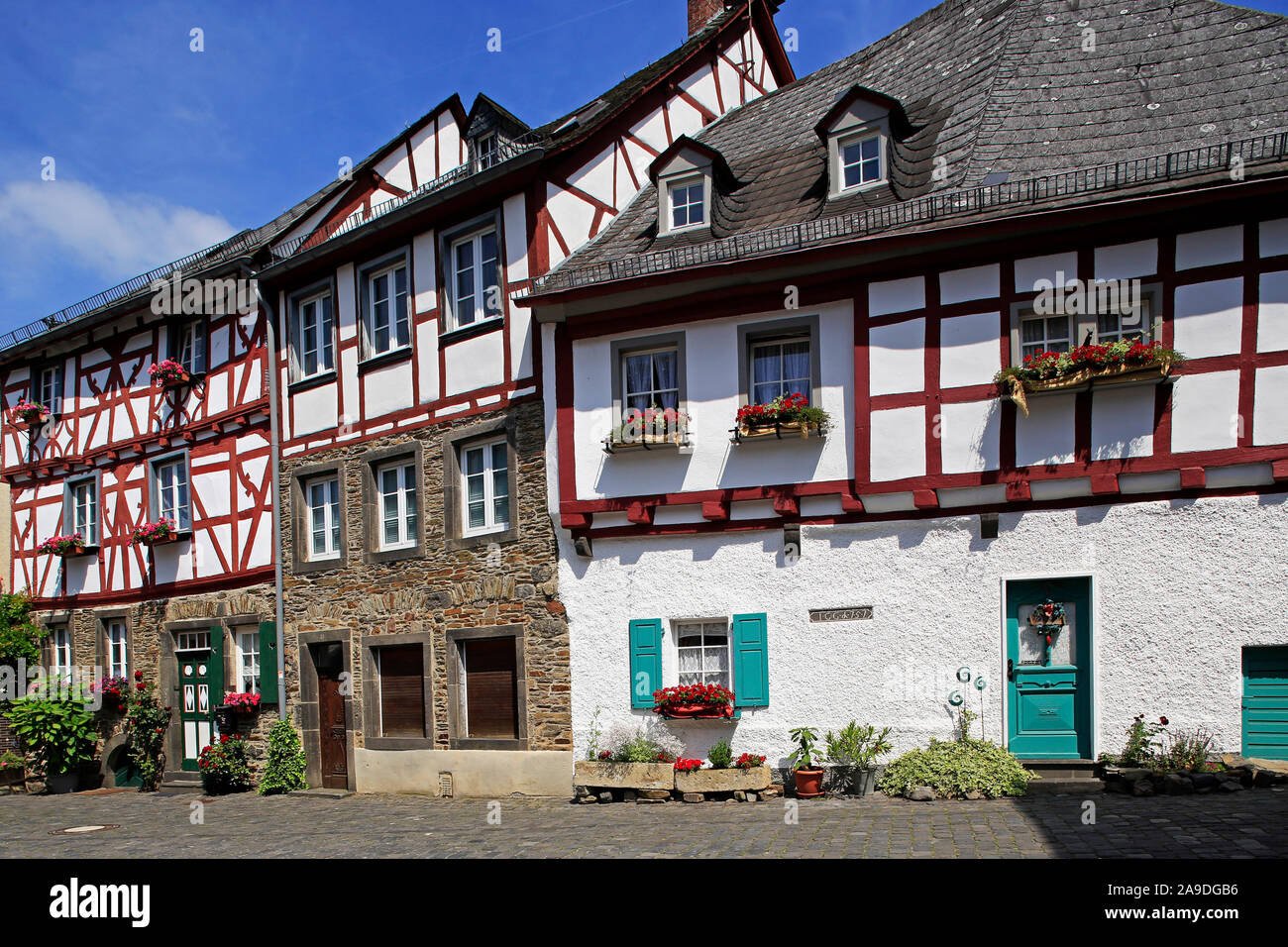 Oblique beams hi-res stock photography and images - Alamy