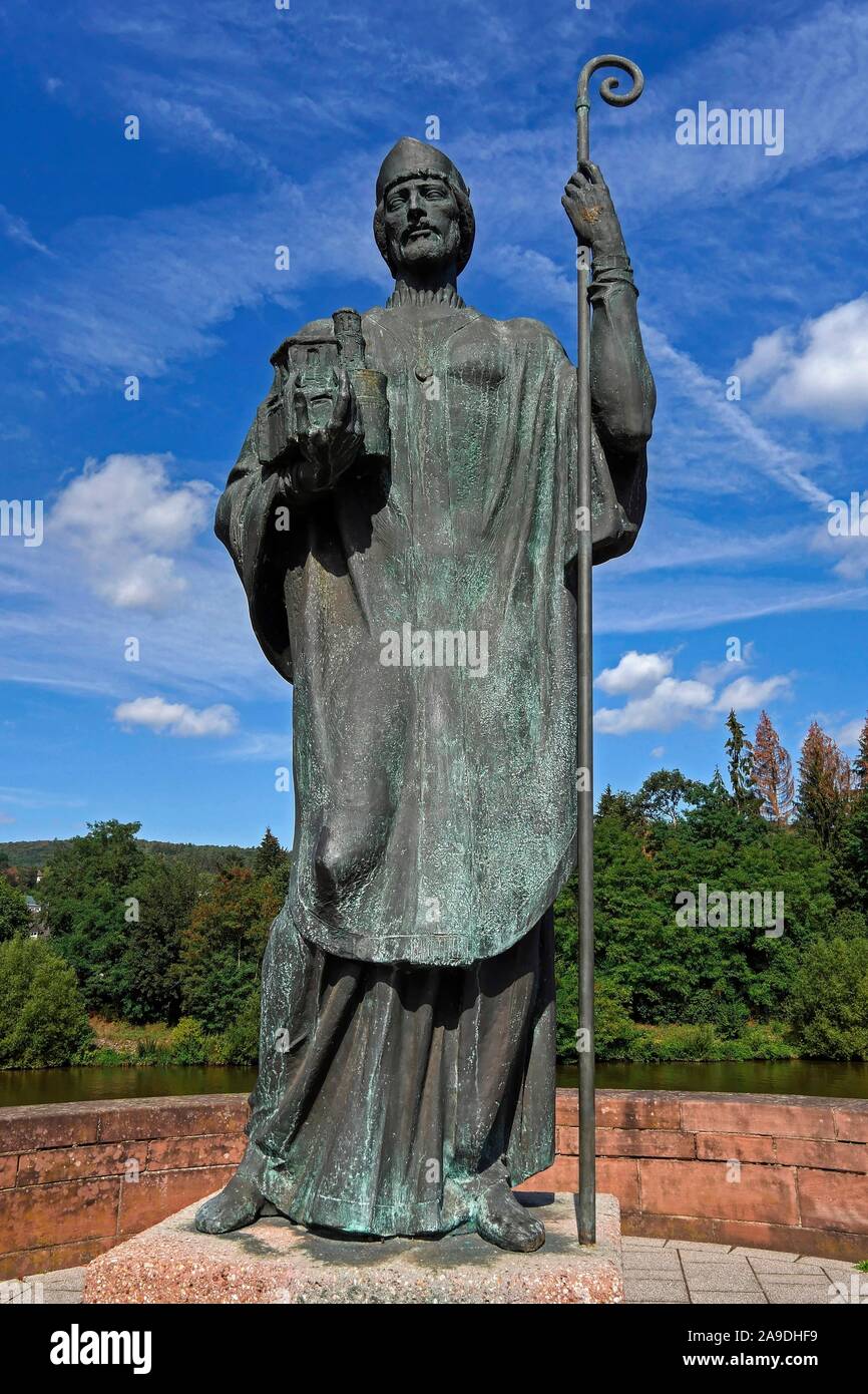 Liutwin statue in mettlach hi-res stock photography and images - Alamy