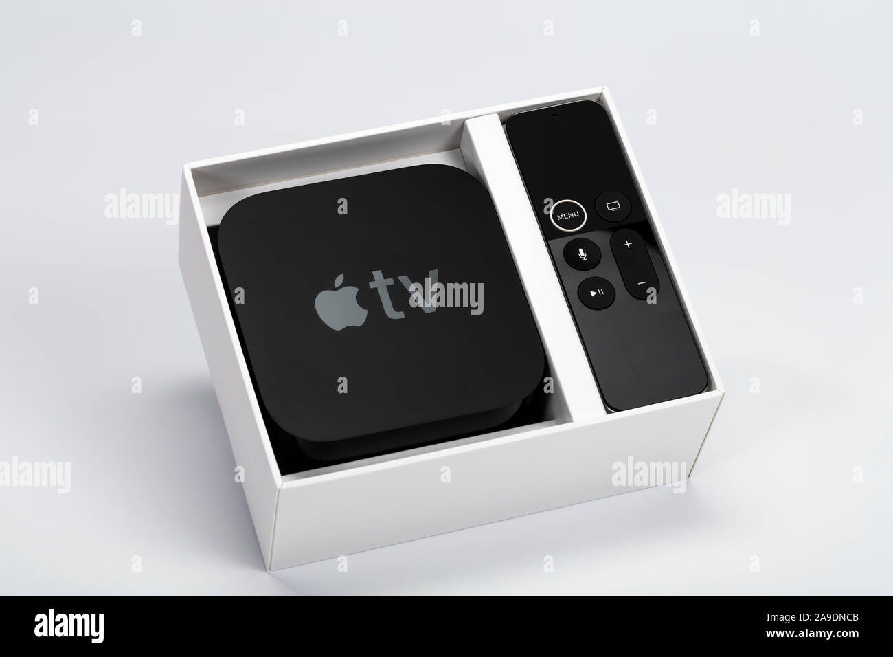 Tv box sets hi-res stock photography and images - Alamy