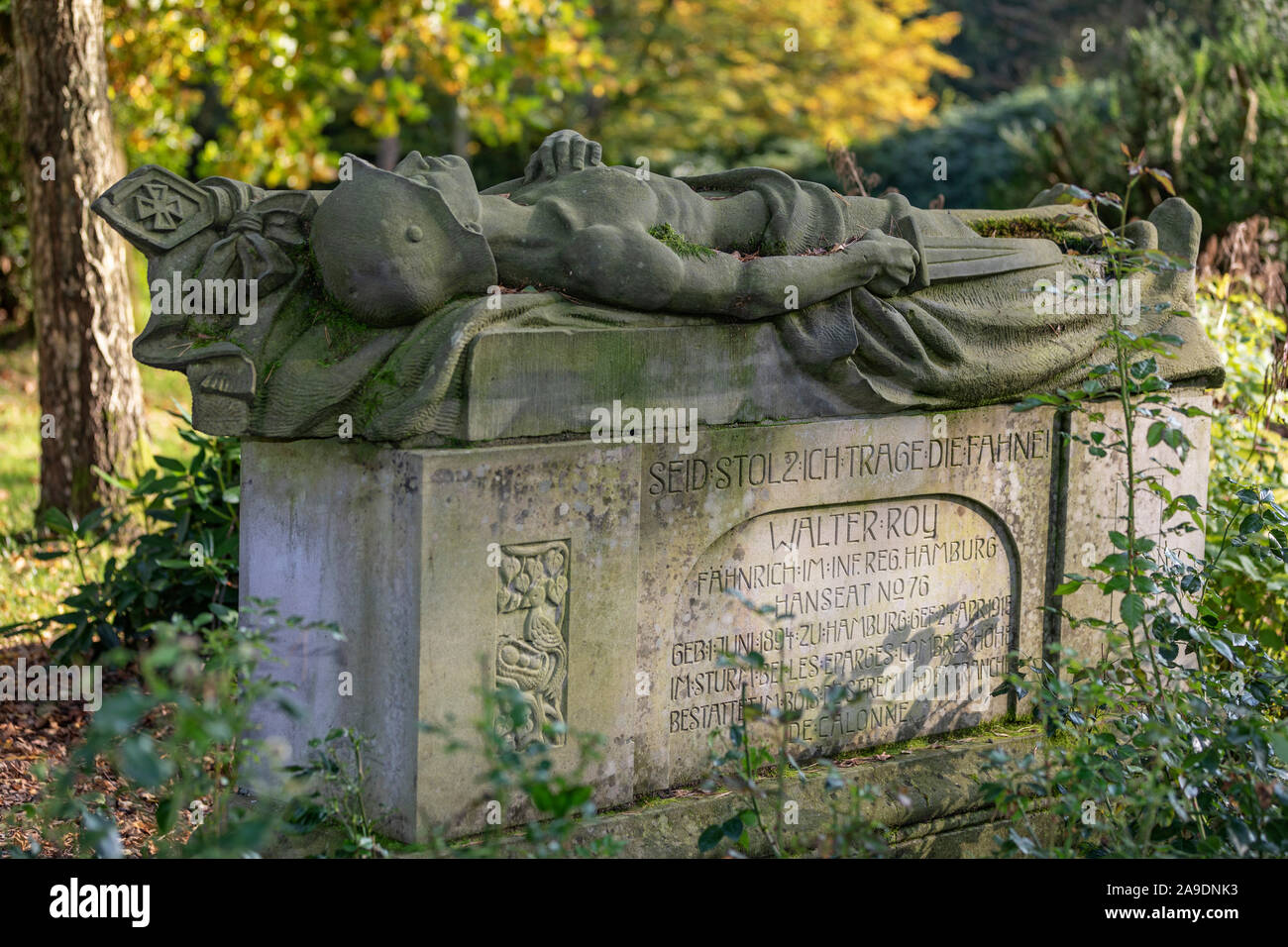 Tomb of Ensign Walter Roy, laid out standard-bearers, Ohlsdorf cemetery ...