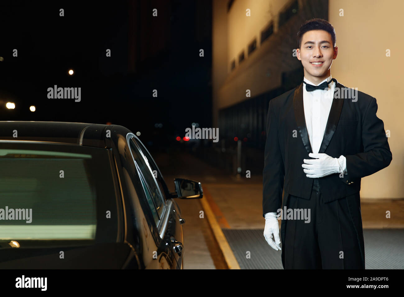 Luxury chauffeur service hi-res stock photography and images - Alamy