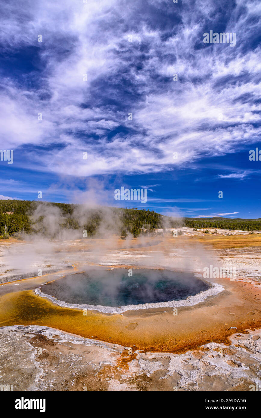 USA, Wyoming, Yellowstone National Park, Old Faithful, Upper Geyser ...
