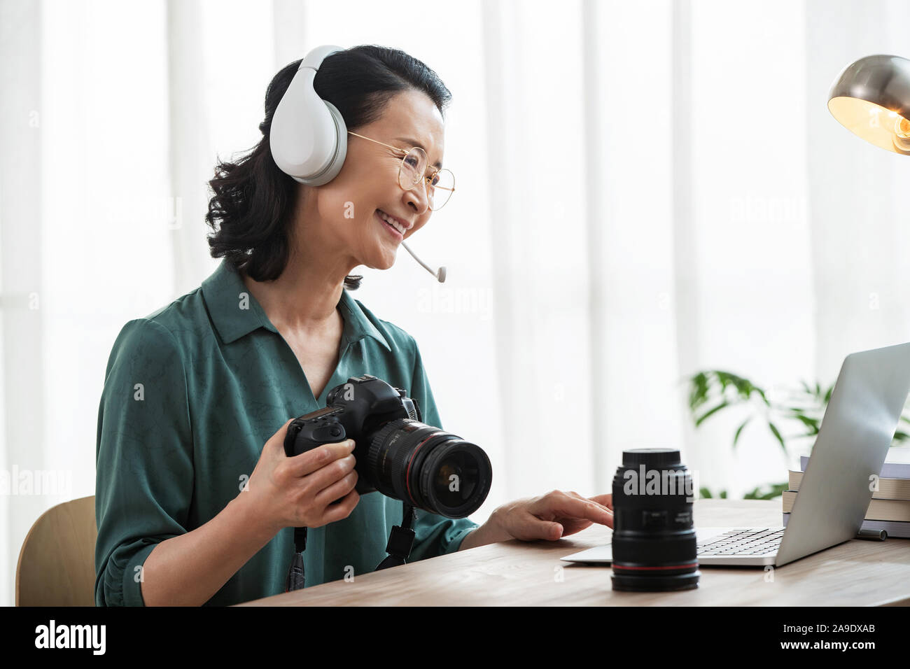 Video still of teacher hi-res stock photography and images - Alamy