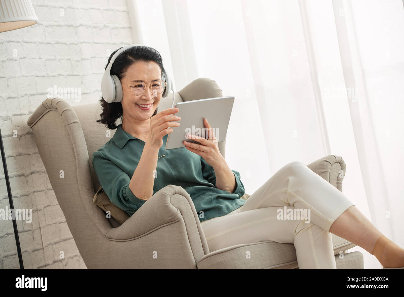 Old tablet computers hi-res stock photography and images - Alamy