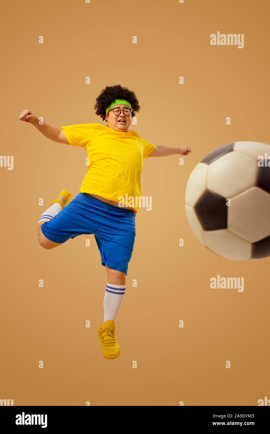 Leg fan hi-res stock photography and images - Alamy