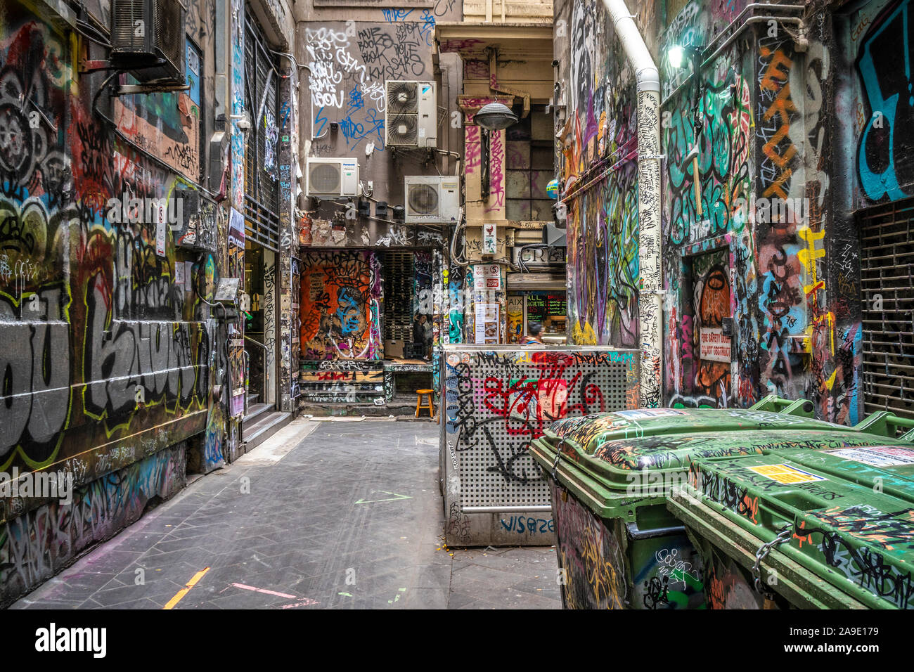 Melbourne, art, graffiti, town view at night Stock Photo - Alamy