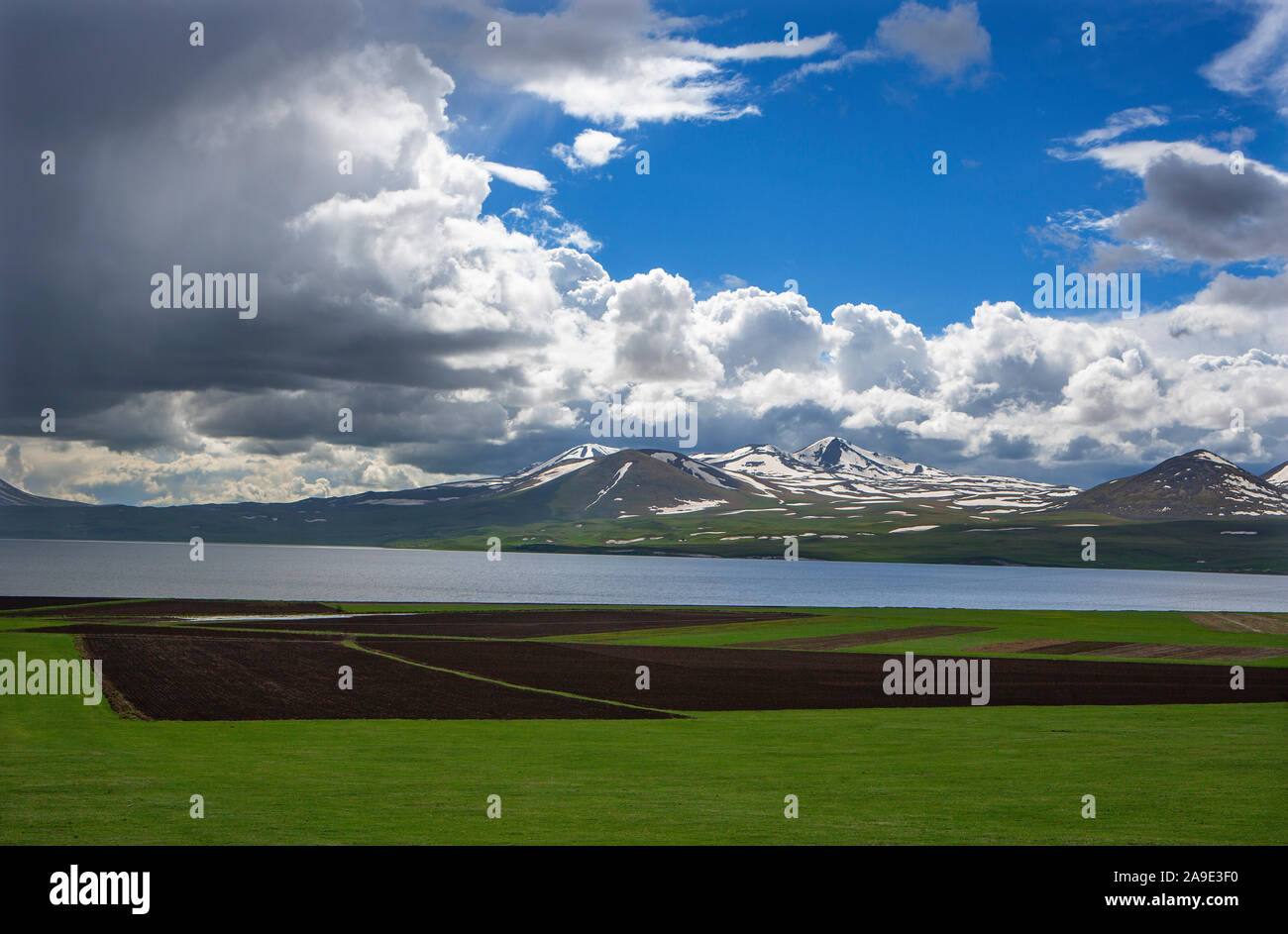 Tabatskuri hi-res stock photography and images - Alamy
