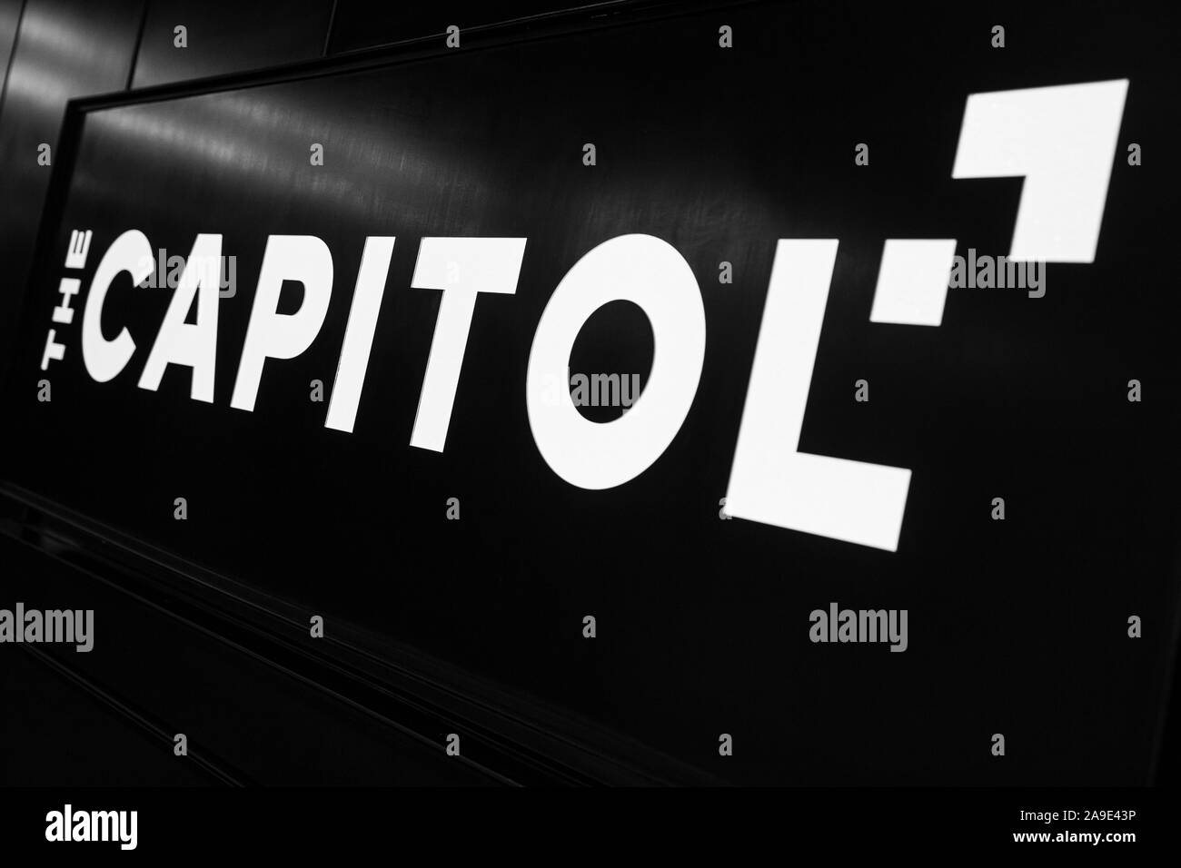 Street sign theatre Black and White Stock Photos & Images - Alamy