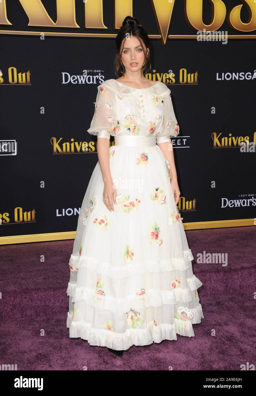 Ana de armas knives out hi-res stock photography and images - Alamy