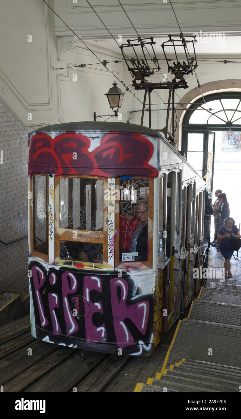 Funicular railway Ascensor da Bica of Lisbon Stock Photo - Alamy